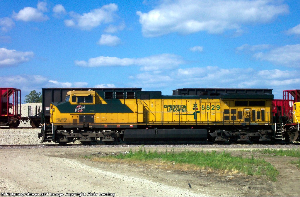 CNW 8829